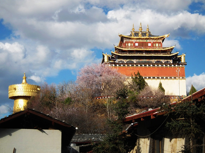 Dukezong Ancient Town